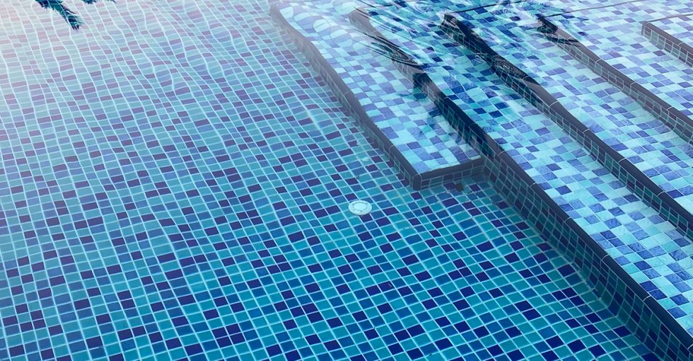 Top Five Tips on How to Choose Tiles for Your Concrete Pool